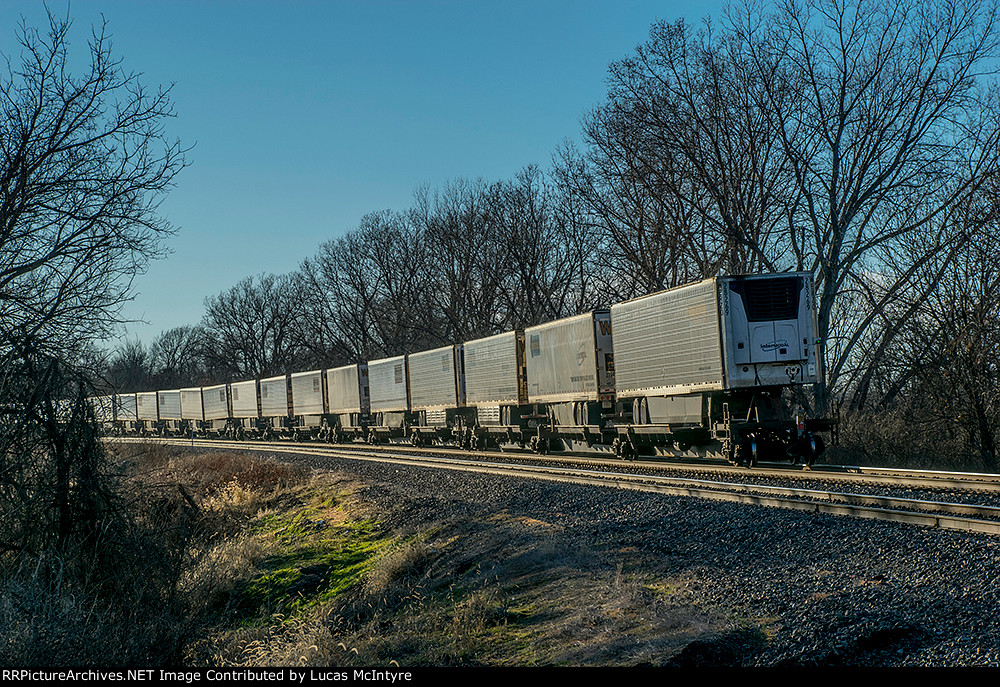 UP 8166 westbound UP intermodal train